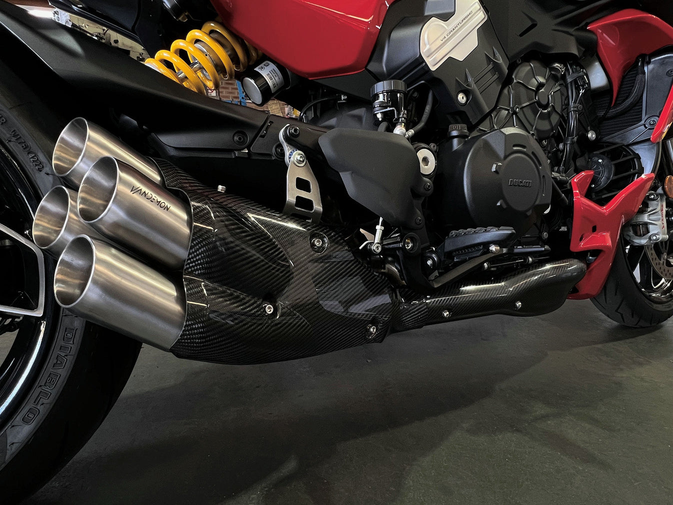 Ducati Diavel V4 Stealth Bimodal Quattro Titanium Exhaust System 2023 ...