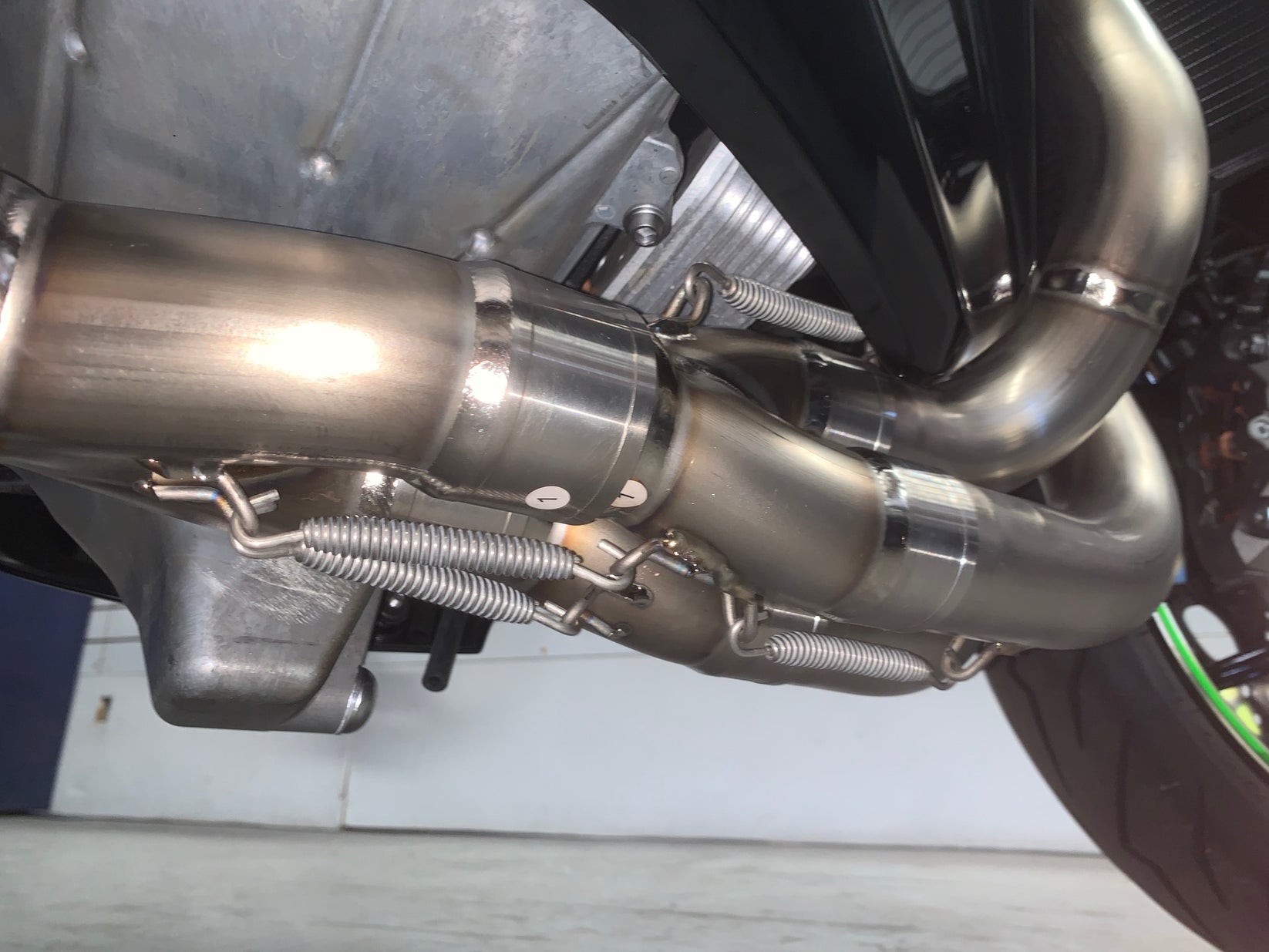 Kawasaki Ninja ZH2 Vandemon Brushed Titanium Exhaust System – Vandemon ...